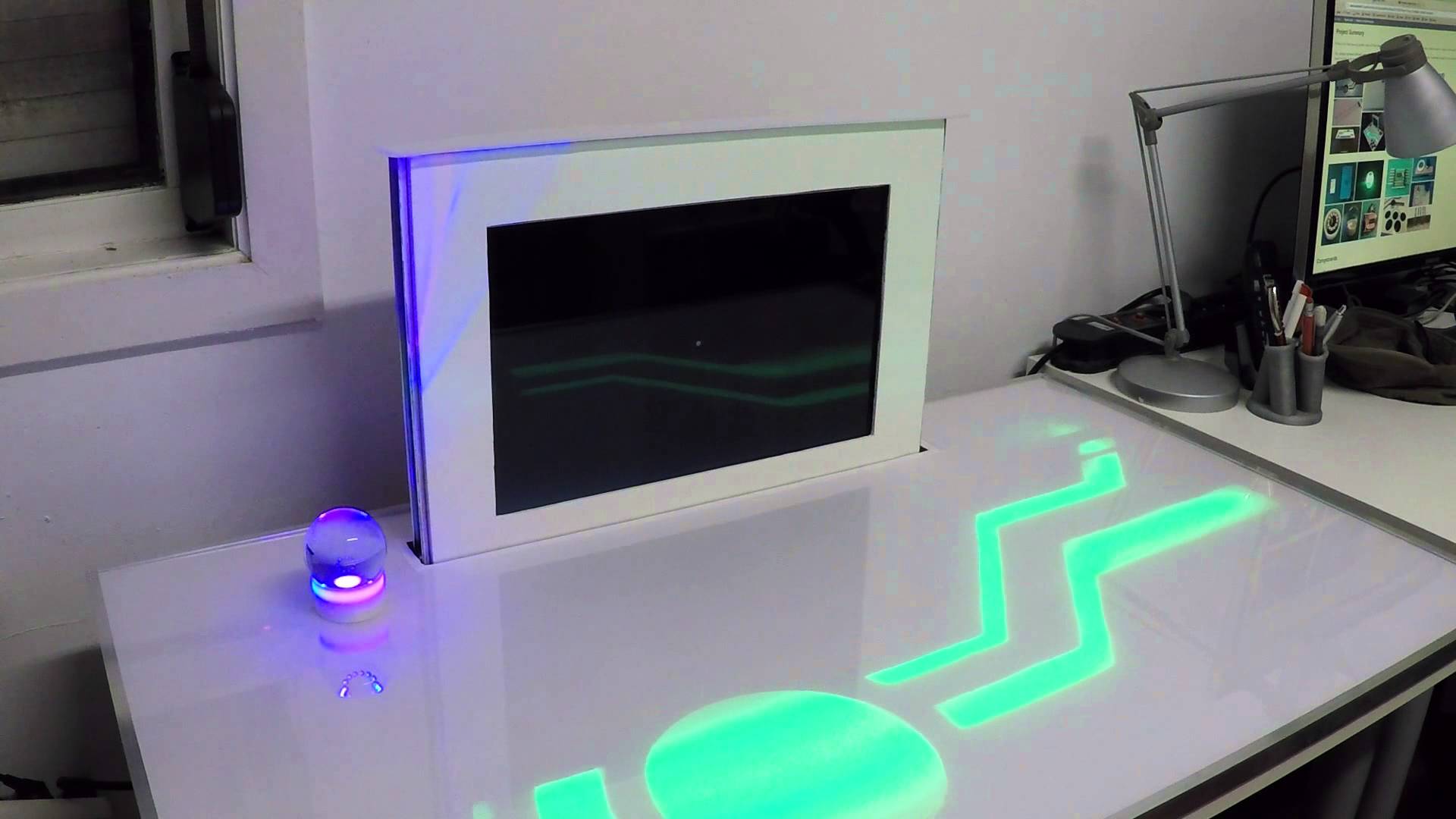 Raspberry Pi Powered Desk: PiDesk